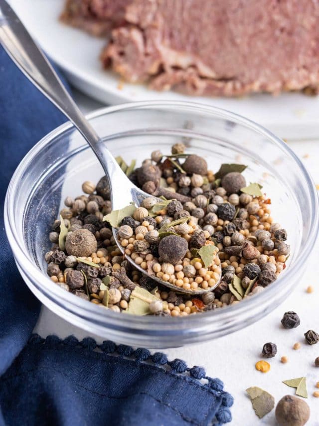 Homemade Pickling Spice Recipe - Evolving Table