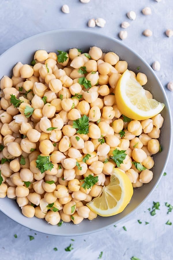 How to Cook Chickpeas (Garbanzo Beans) - Evolving Table