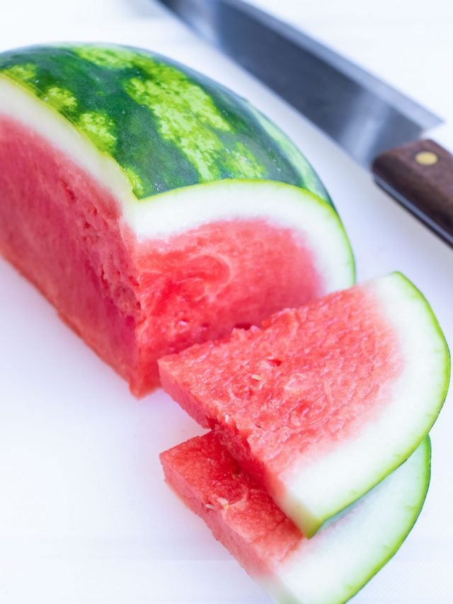 How to Pick a Perfect Watermelon - Evolving Table