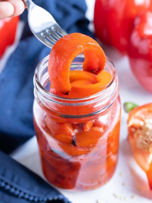 Roasted Red Peppers Recipe - Evolving Table