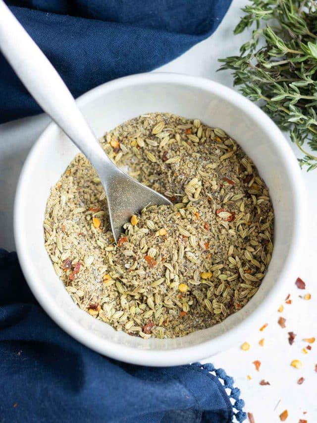 Breakfast Sausage Seasoning (Homemade Spice Blend) - Evolving Table