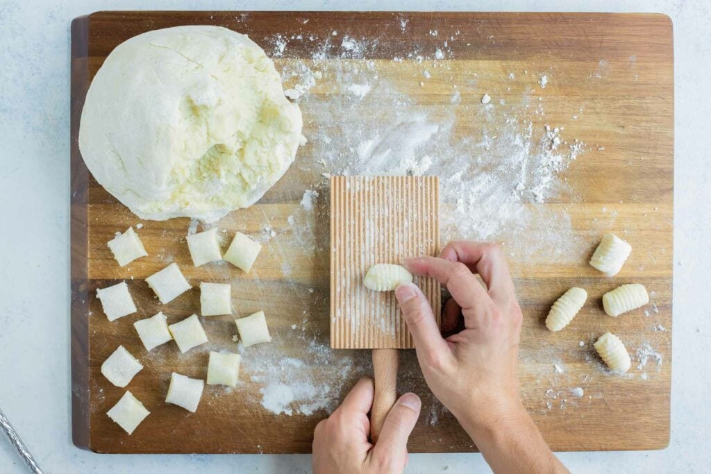 Homemade Potato Gnocchi Recipe - Evolving Table