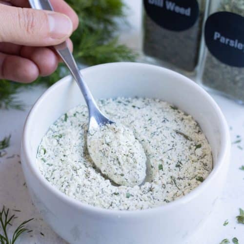 Ranch Seasoning Mix (Homemade Recipe) - Evolving Table