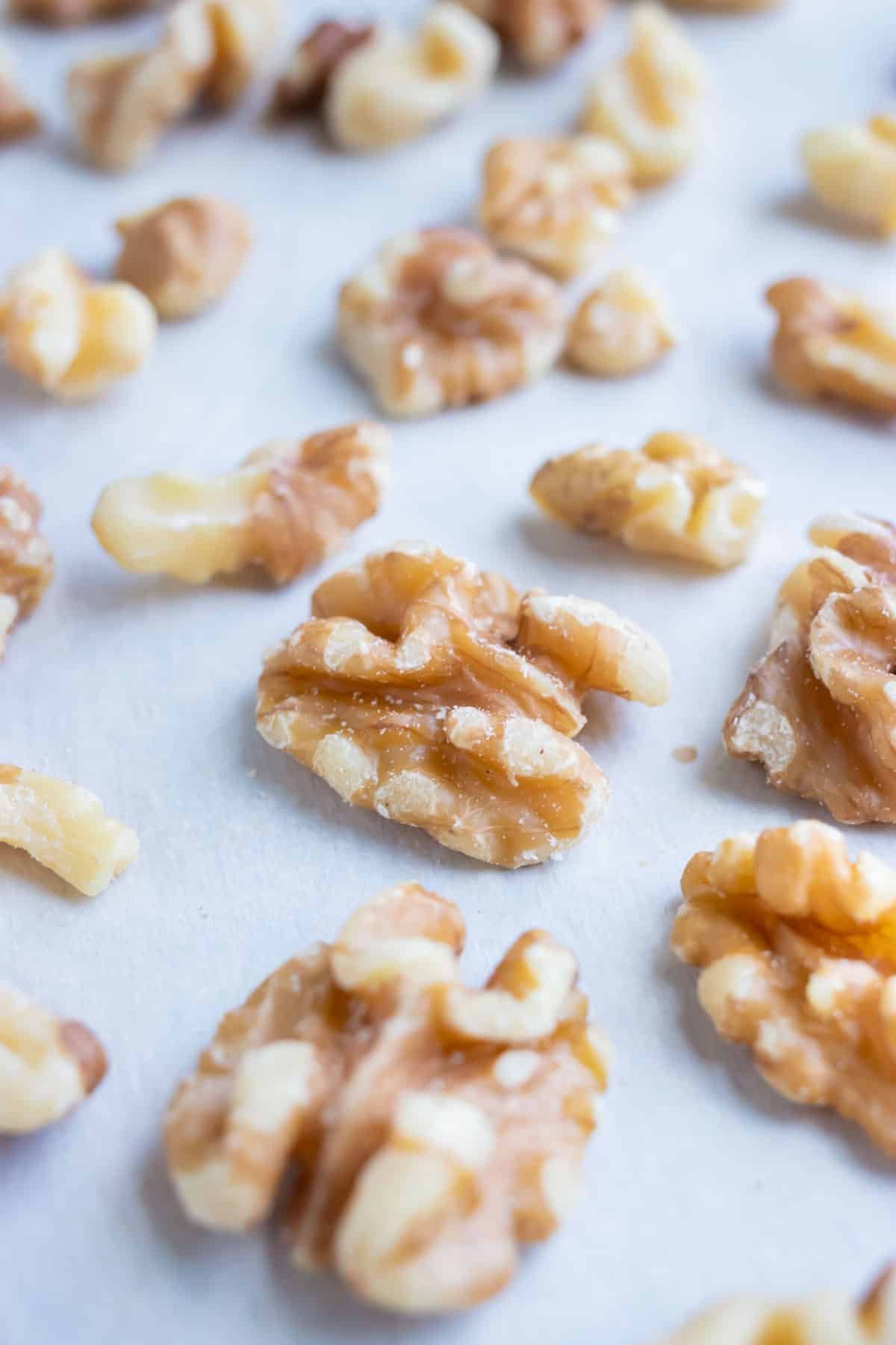 How to Toast Walnuts (2 Easy Ways!) - Evolving Table