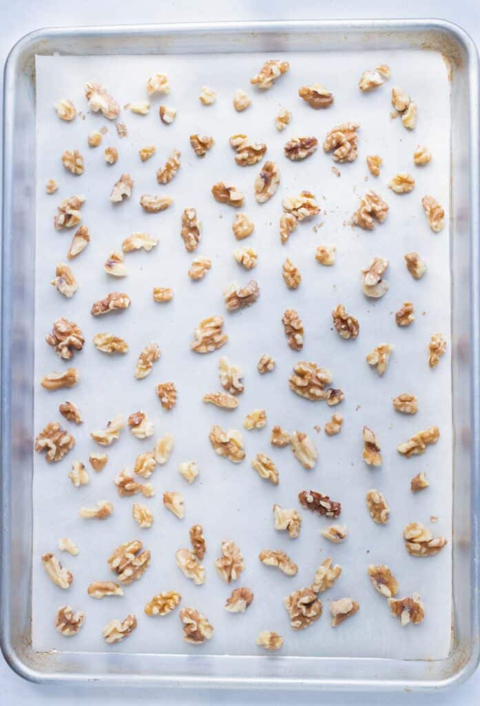 How to Toast Walnuts (2 Easy Ways!) - Evolving Table