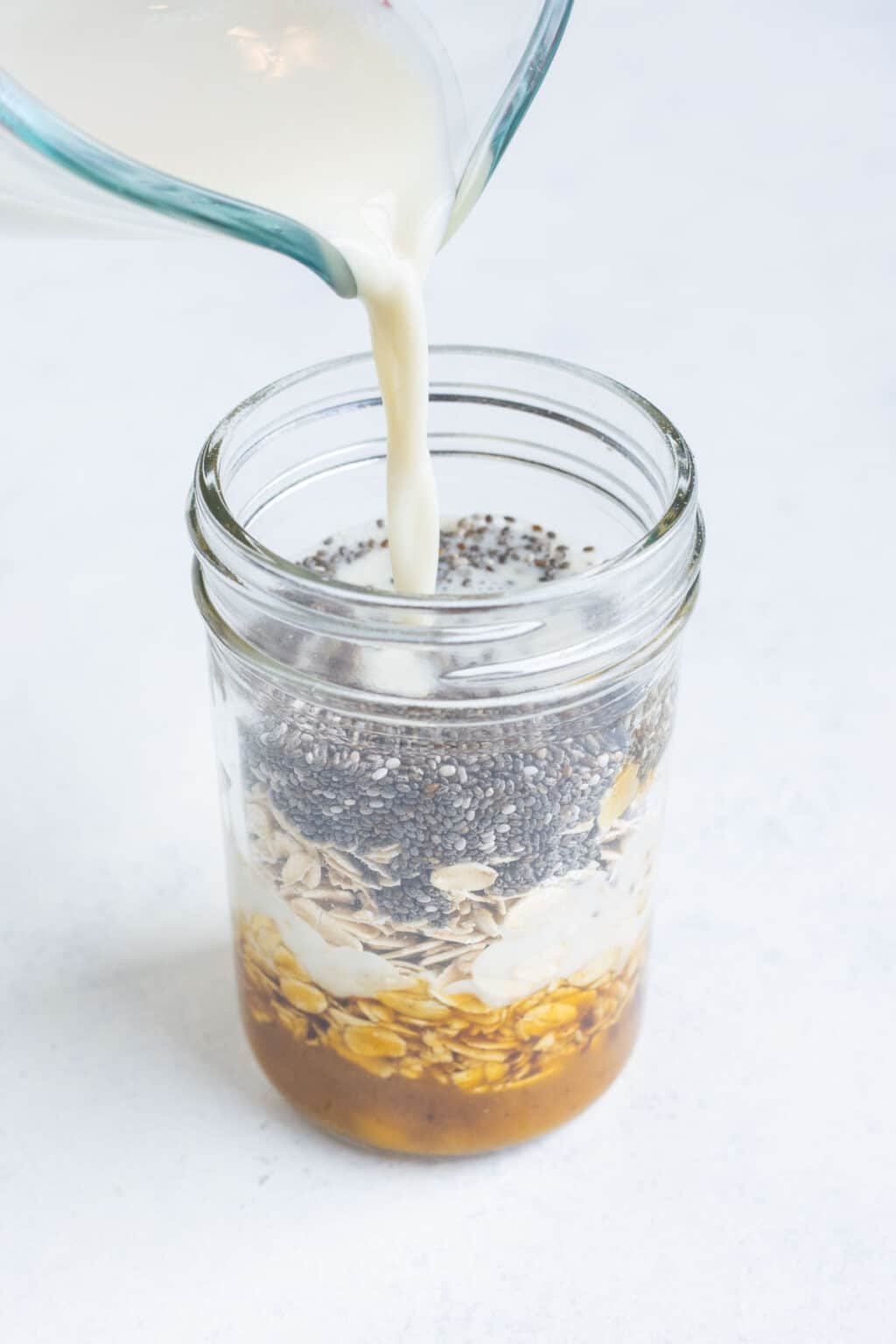 Pumpkin Overnight Oats Recipe - Evolving Table