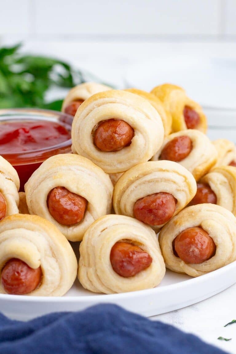 Easy Pigs in a Blanket with Crescent Rolls - Evolving Table