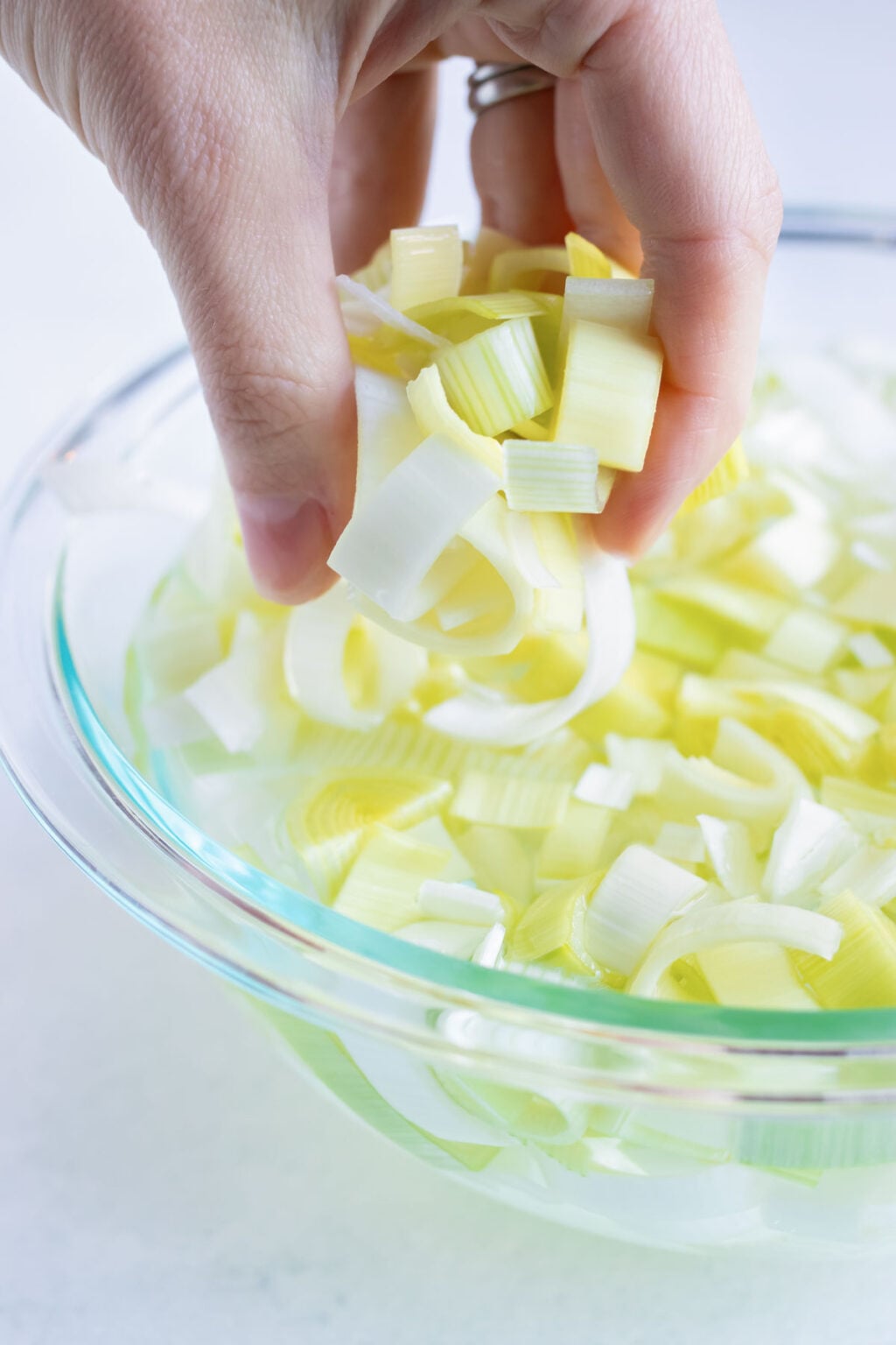 How to Cut & Clean Leeks - Evolving Table
