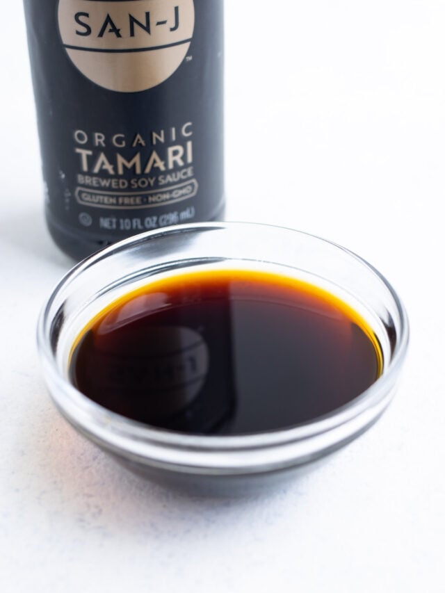 Tamari vs. Soy Sauce: What's the Difference? - Evolving Table