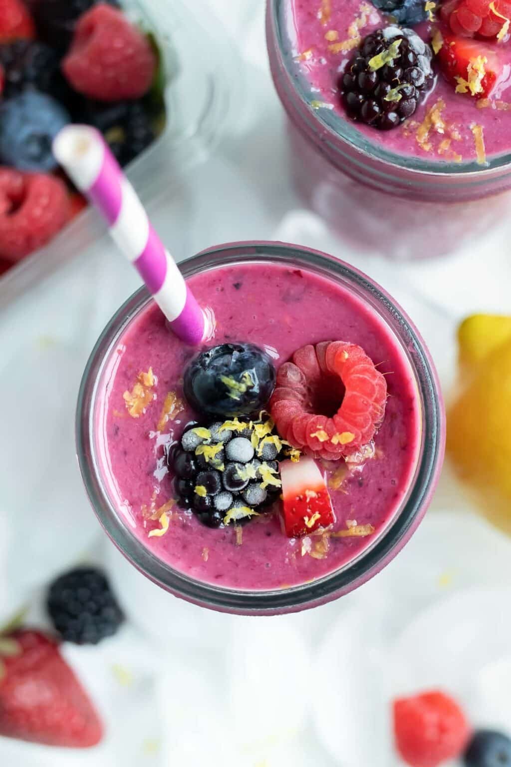 Mixed Berry Smoothie Recipe - Evolving Table