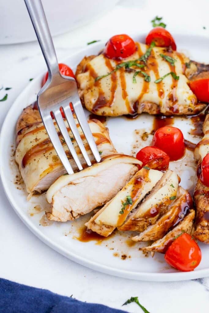 Caprese Chicken Recipe (Oven-Baked) - Evolving Table