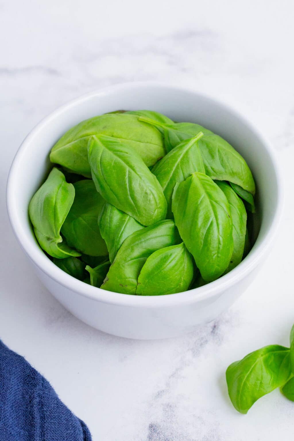 How to Dry Basil (4 Easy Ways!) - Evolving Table