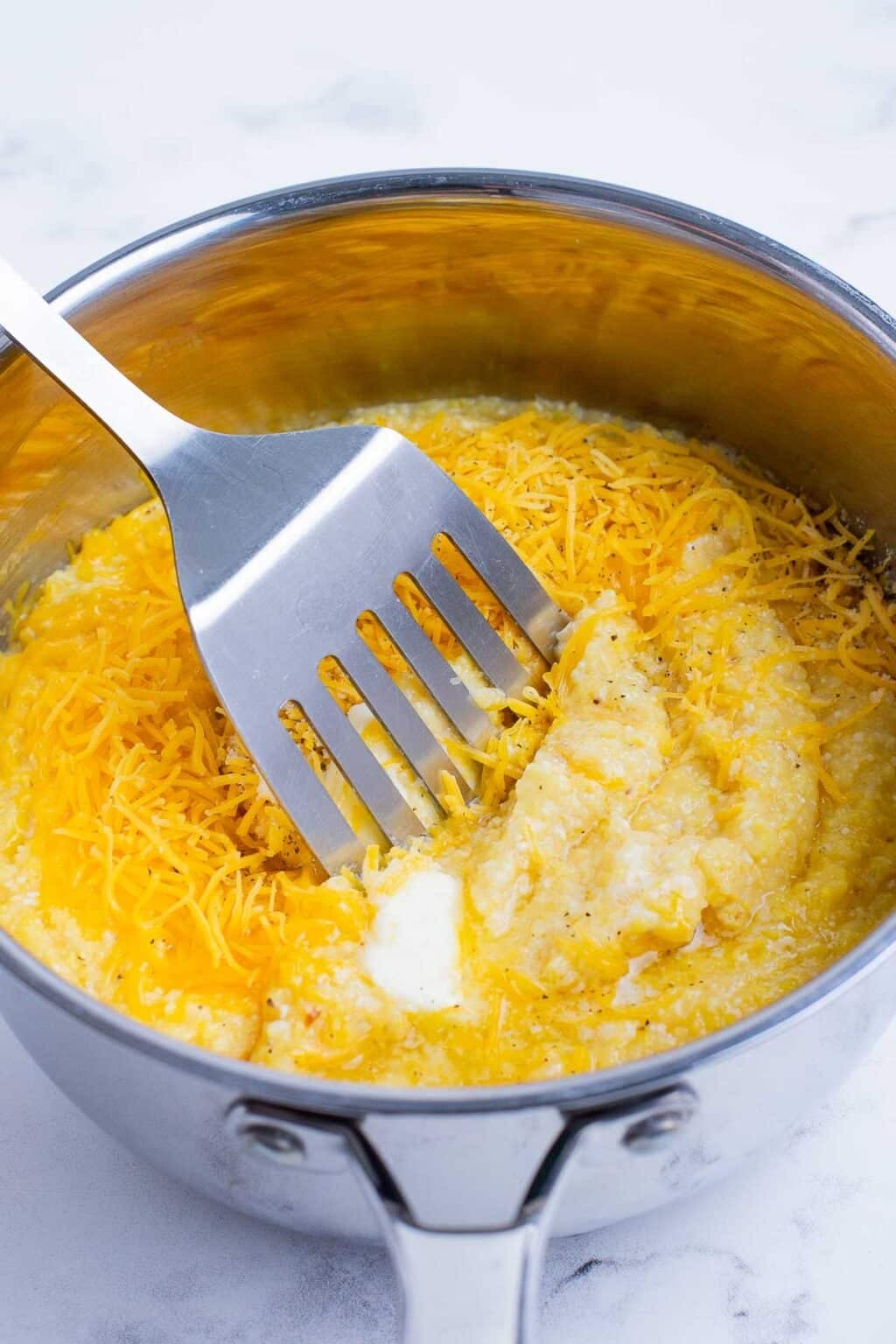 The Best Cheese Grits Recipe - Evolving Table