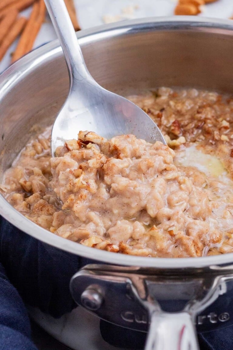Maple Brown Sugar Oatmeal Recipe - Evolving Table