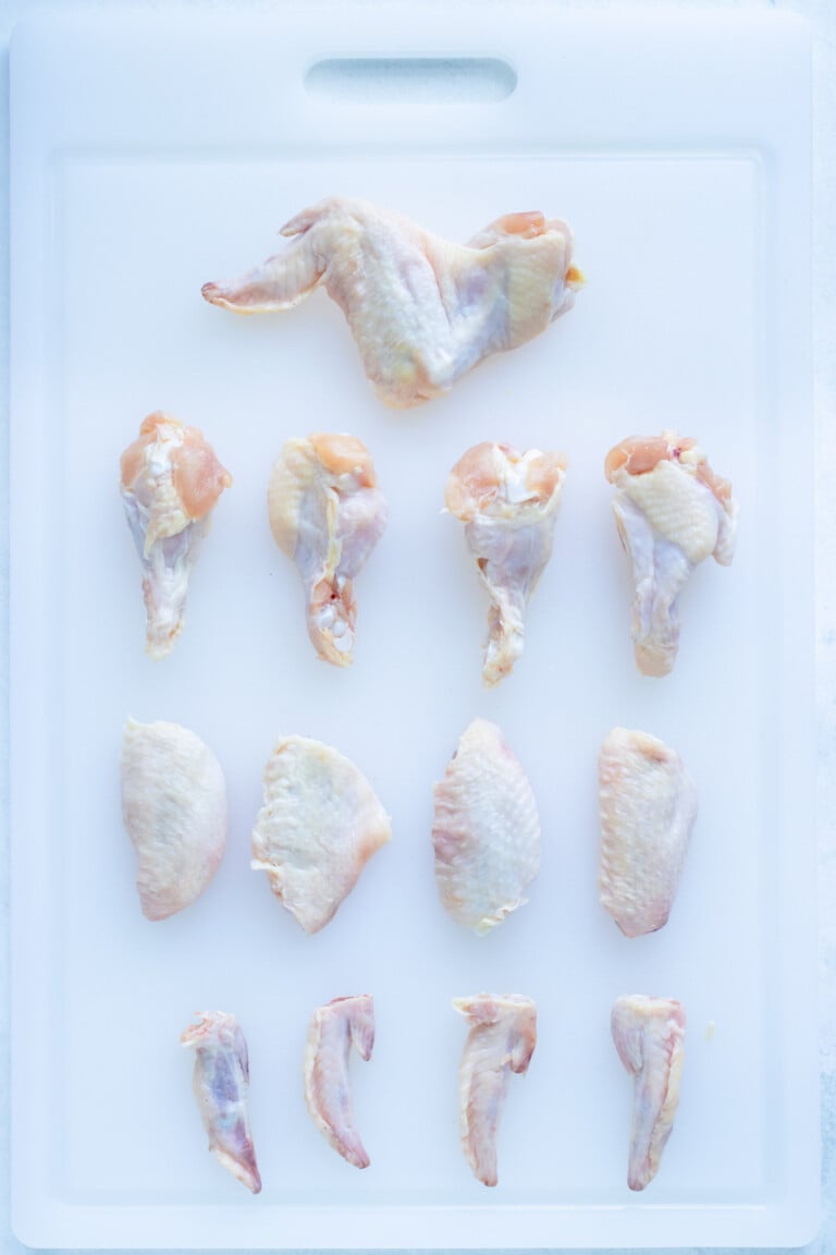 How to Cut Chicken Wings (Wingettes and Drumettes) - Evolving Table