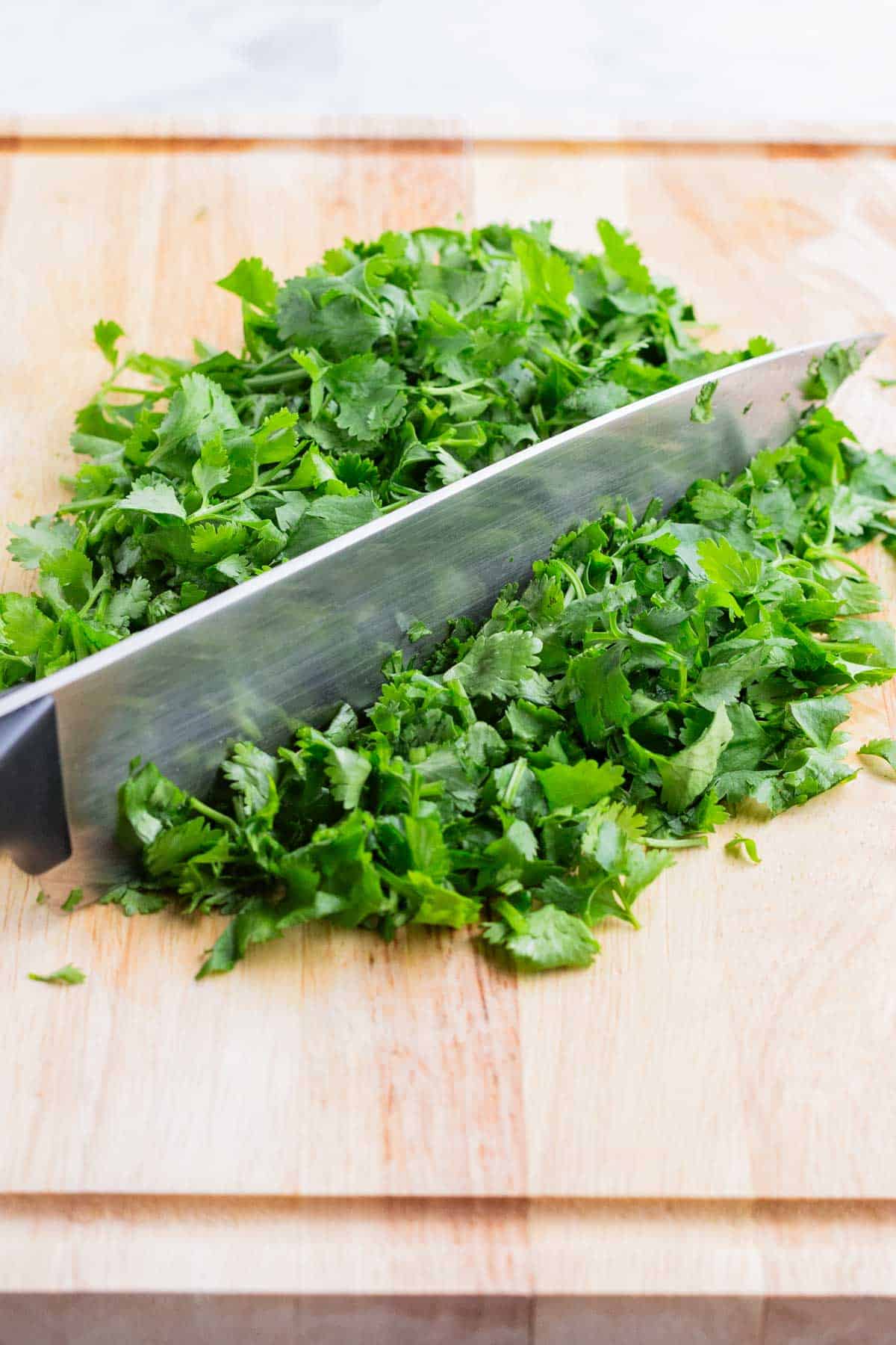 How to Chop Cilantro - Evolving Table