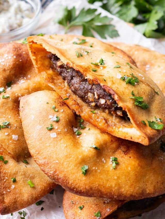 Arayes (Crispy Meat Stuffed Pitas) - Evolving Table